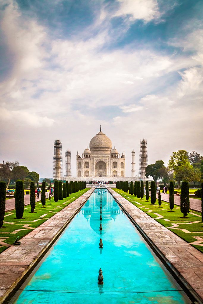 "India Tourism Guide: Essential Travel Information, Tips, and Destinations"